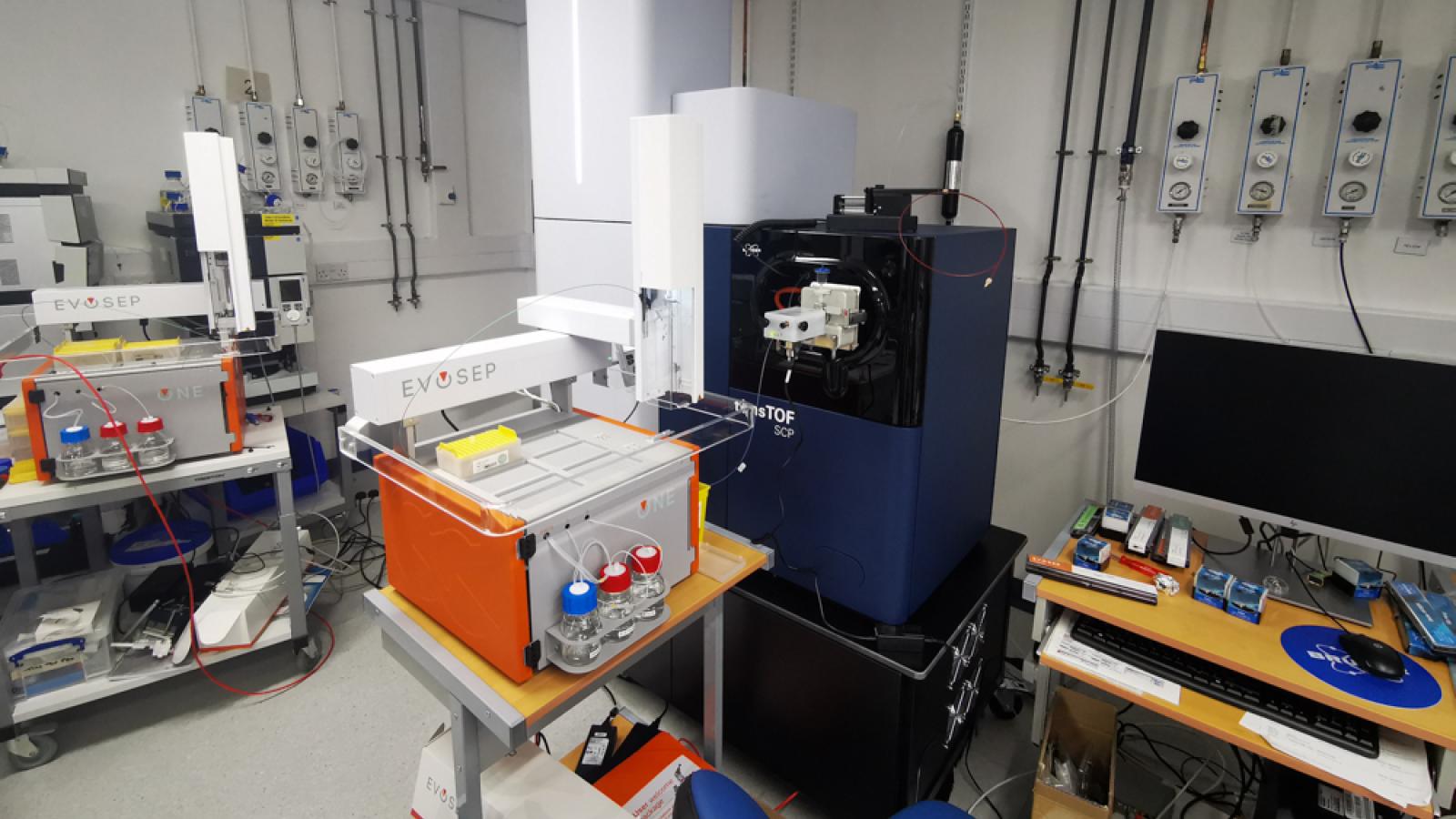 Research - Proteomics Platform | UK DRI